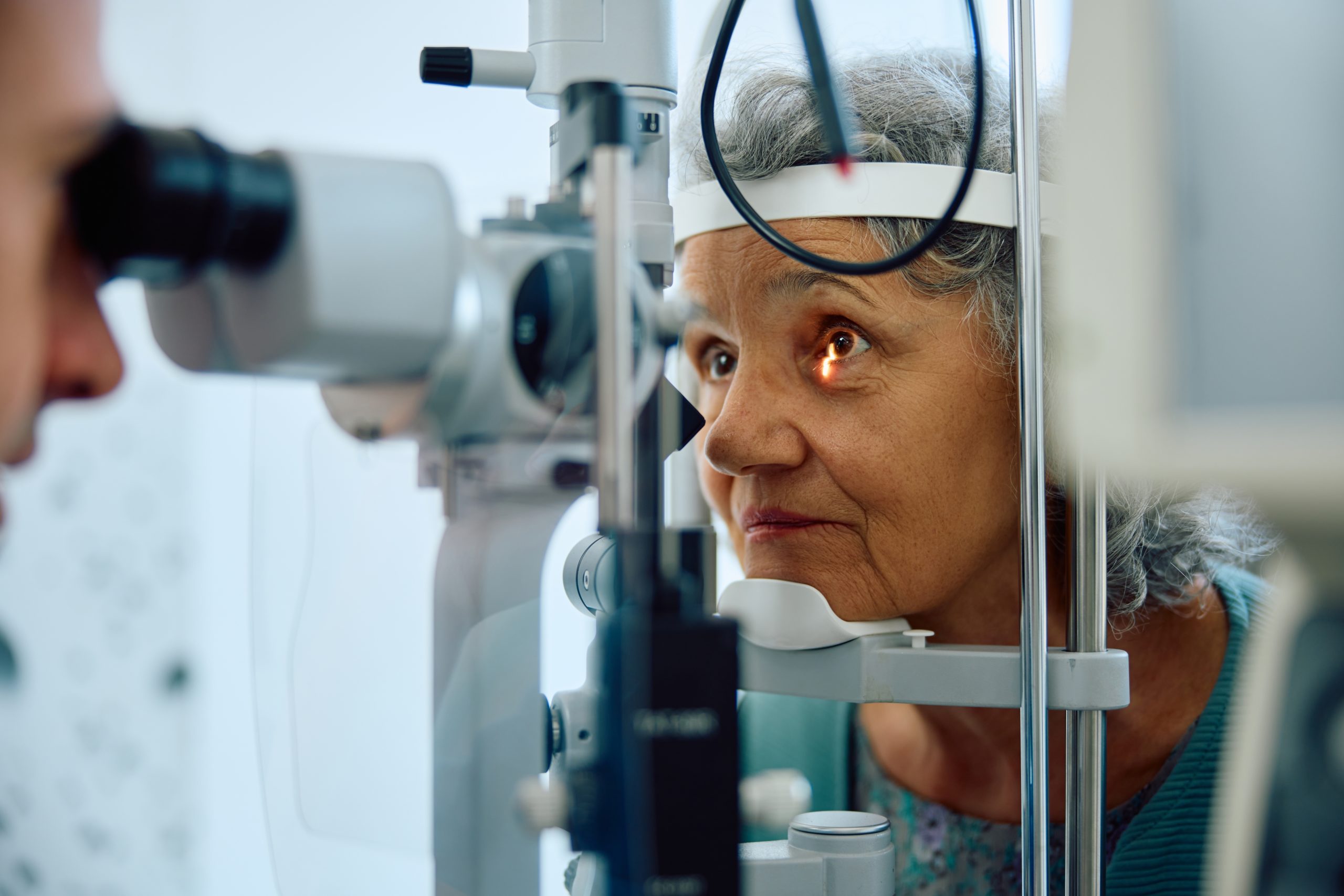 Operación de retina: ¿En qué consiste esta cirugía y qué esperar de ella? | Blog de OftalmoSalud